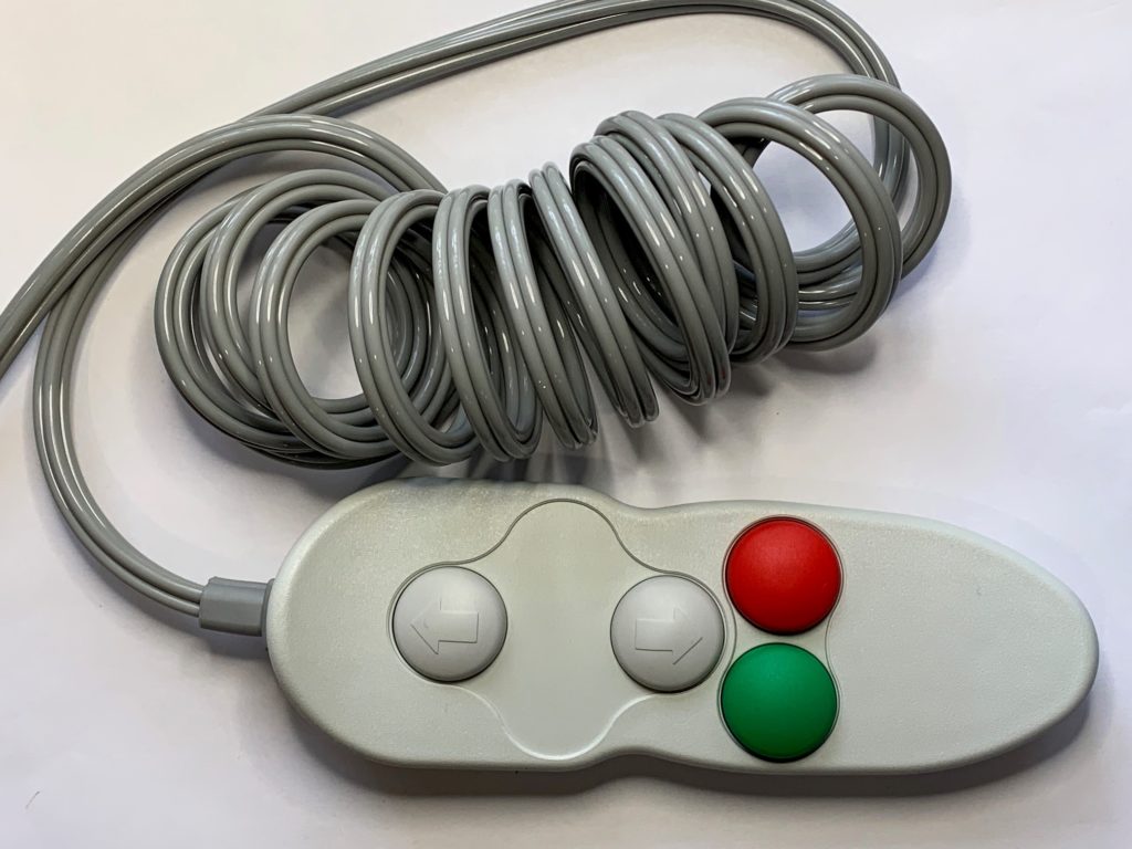 6451-0018, Four Button w/Hook - Royal Distributors, Inc.